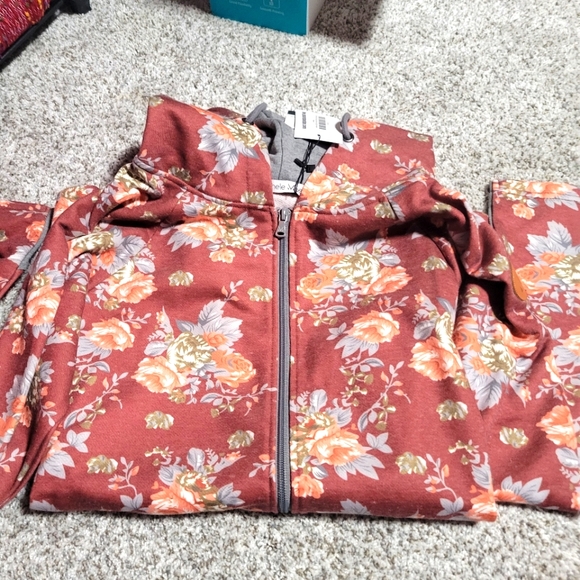 Michelle Mae | Tops | Michelle Mae Rust Floral Hoodie | Poshmark